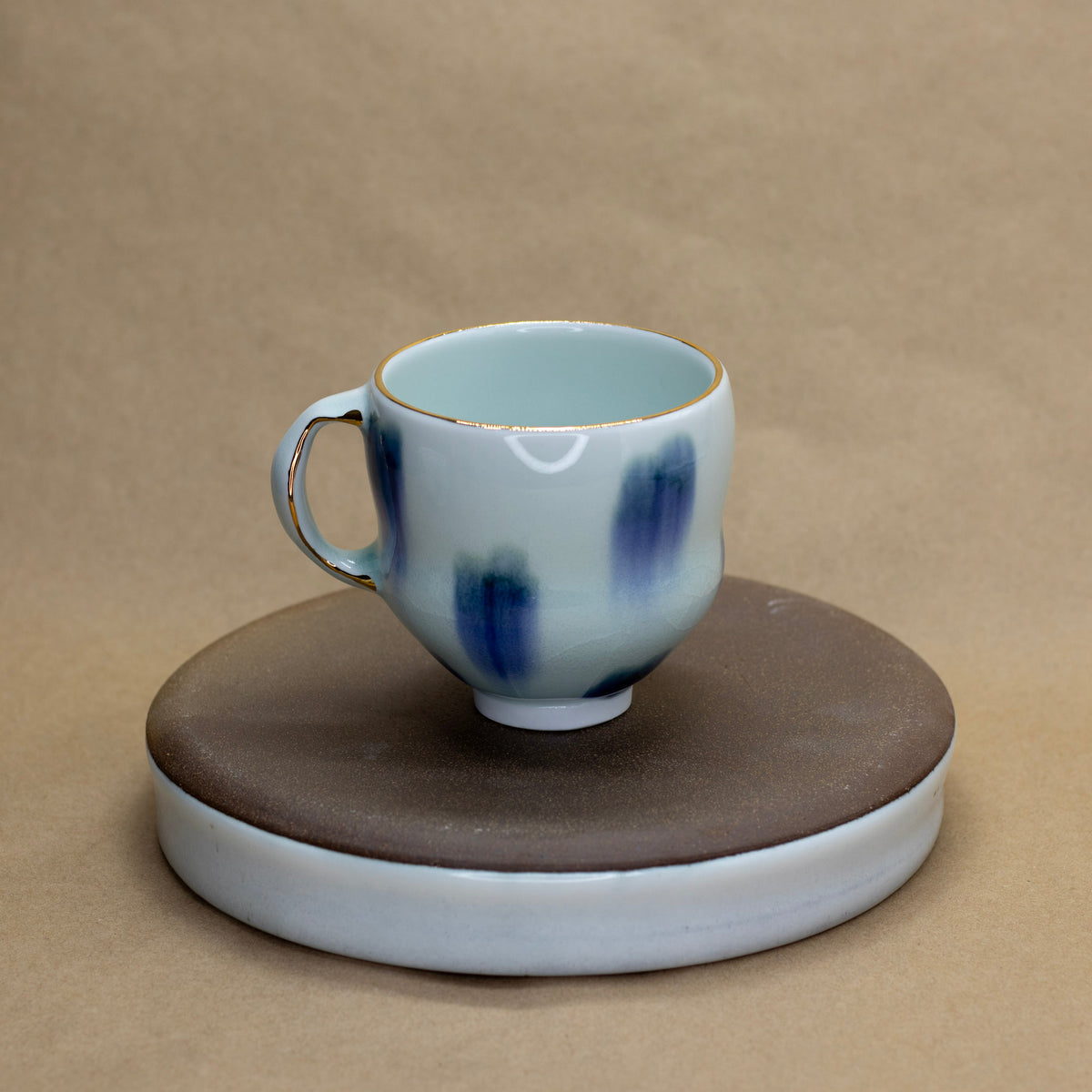 Flowers Wavy Mug with White Interior by Matt Watterson – Saltstone Ceramics